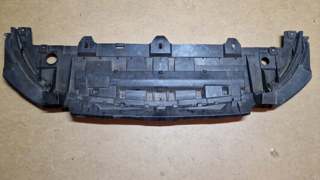 MERCEDES GLA 156 AMG PLYTA POD ZDERZAK 1568850202 - 13012784635 ...