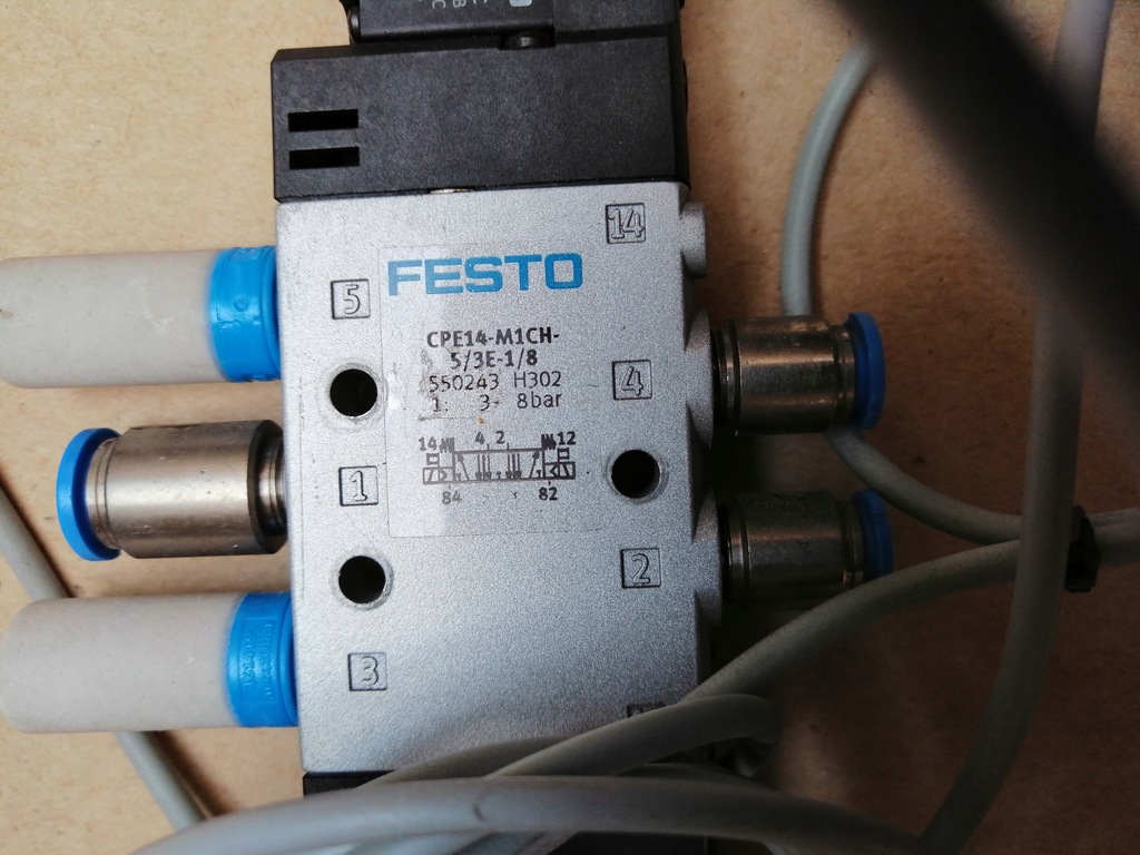 ZAWÓR FESTO CPE14-M1CH-5/3E-1/8 coil 24V/DC - 12112437347 - oficjalne archiwum Allegro