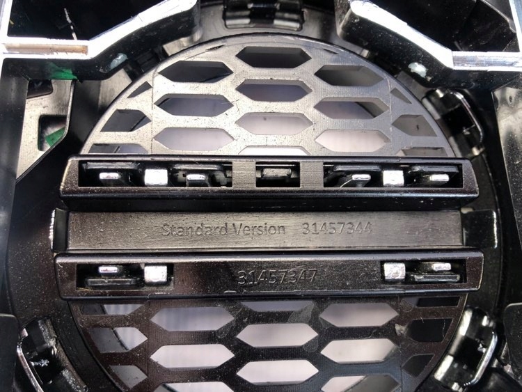 10 VOLVO XC40 18- GRILL ATRAPA 31457344 ORG - 9253876216 - oficjalne ...