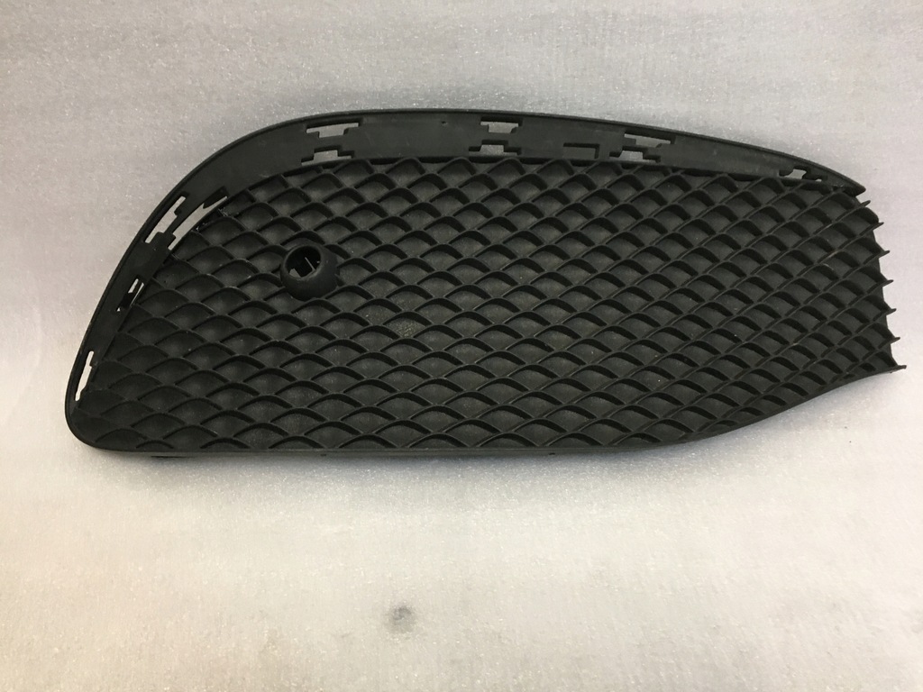 MERCEDES W213 KRATKA ZDERZAKA PRAWA A2138850822 - 10563847149 ...