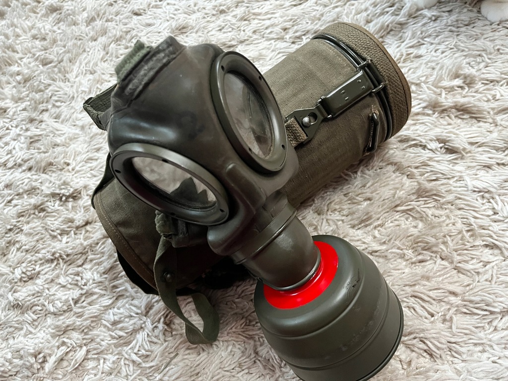 Niemiecka Maska puszka p gaz 1957 r - 13109317883 - oficjalne archiwum Allegro