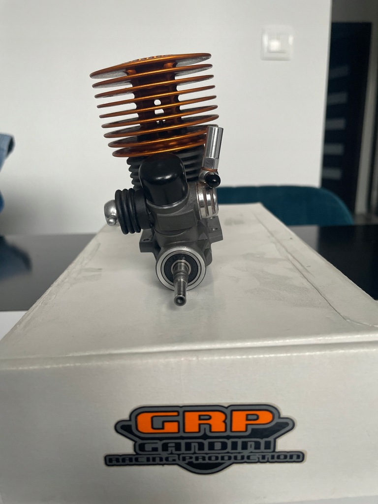 Silnik nitro spalinowy modelarski GRP - 11637842257 - oficjalne archiwum Allegro