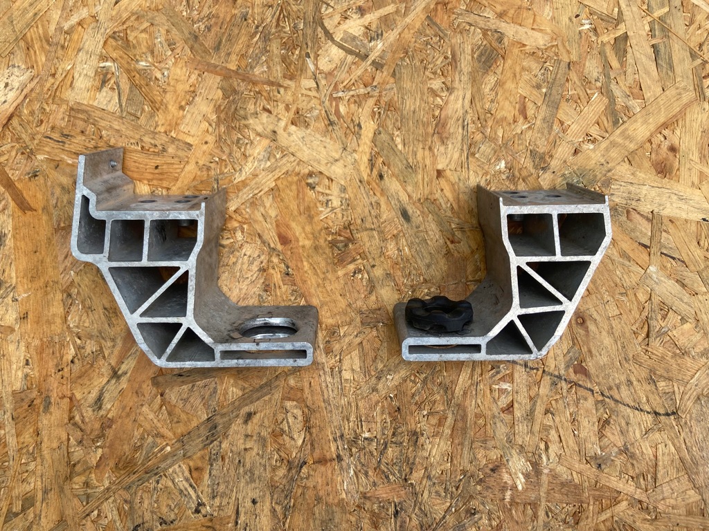 ŁAPA WSPORNIK MOCOWANIE CHŁODNICY MERCEDES W205 - 12689854489 ...