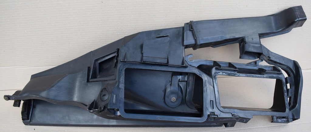 MERCEDES W204 ŁAPACZ POWIETRZA WLOT A2048300944 EU - 10515821808 ...