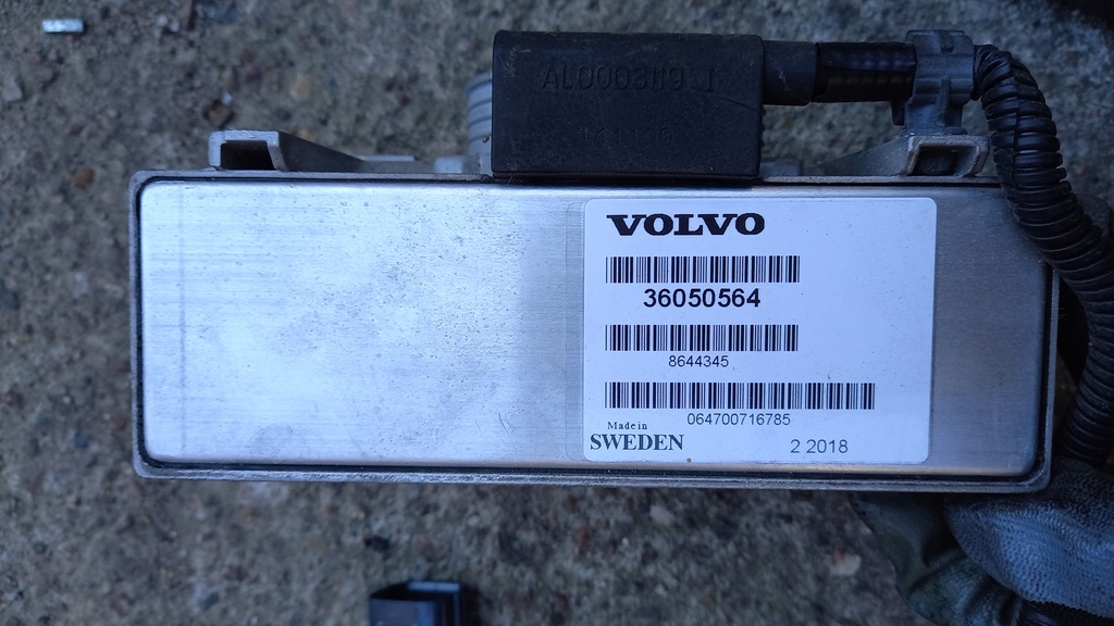 PRZEPUSTNICA 36050564 8644345 VOLVO V70 II 2.4B - 12737634968 ...
