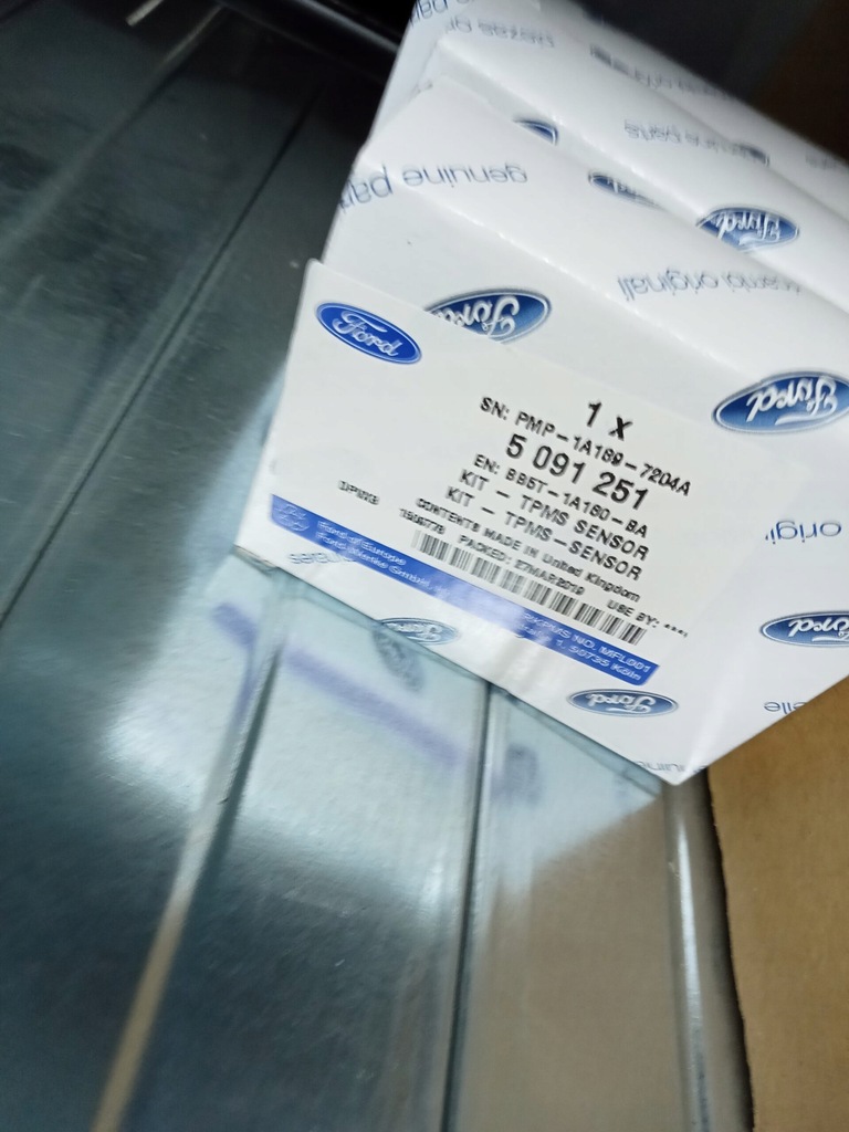 5091251 ZESTAW CZUJNIKA TMPS ORYGINAŁ OE FORD - 12138683538 - oficjalne ...