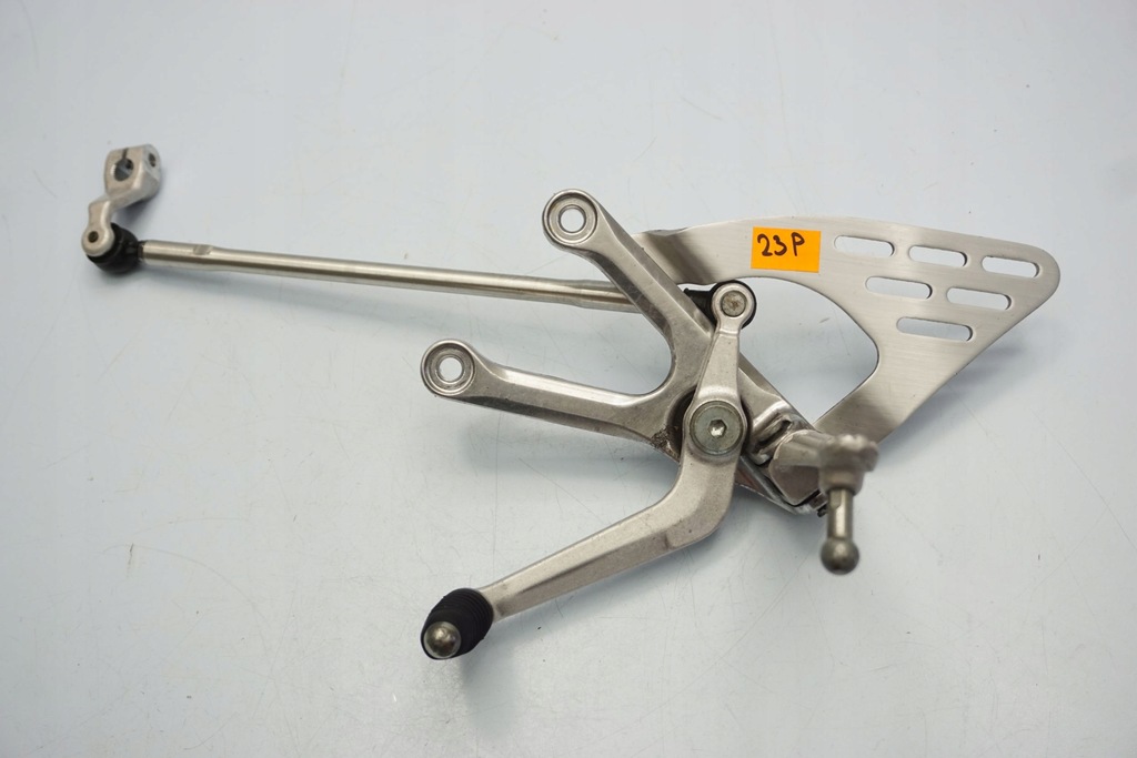 YAMAHA YZF-R6 RJ05 RJ09 03-05 SET PODNÓŻEK LEWY - 12242677317 ...