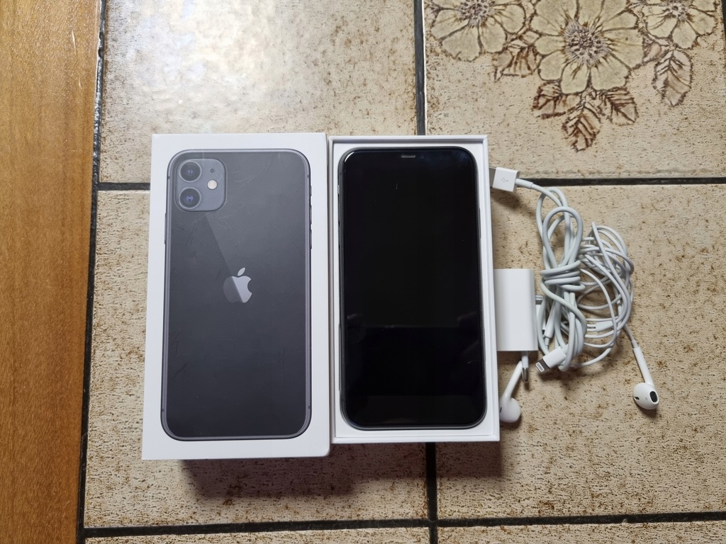 Smartfon Apple iPhone 11 4 GB / 64 GB czarny - 12645948985 - oficjalne archiwum Allegro