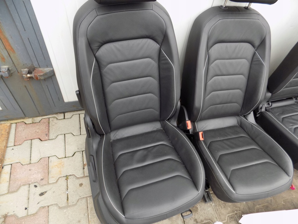 Wnętrze fotele kanapa VW Tiguan II R-Line skóra - 12796067296 - oficjalne archiwum Allegro