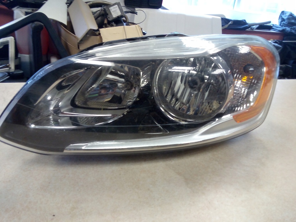 Volvo XC 60 2014-2017 reflektor LEWY. 31358114 - 8699242952 - oficjalne ...