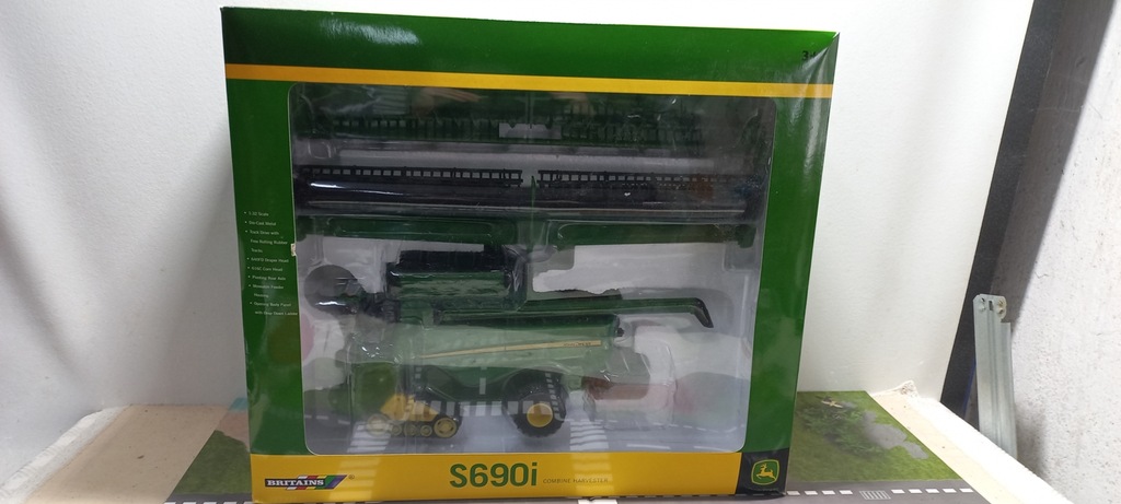 Britains ERTL TOMY KOMBAJN JOHN DEERE S690i - 13224389491 - oficjalne ...