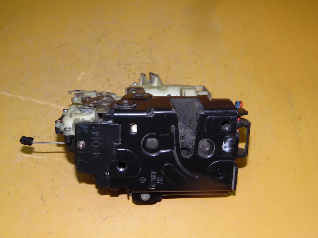 ZAMEK DRZWI LEWY TYŁ TYLNY 6 PIN LEON I - 13010586814 - oficjalne archiwum Allegro