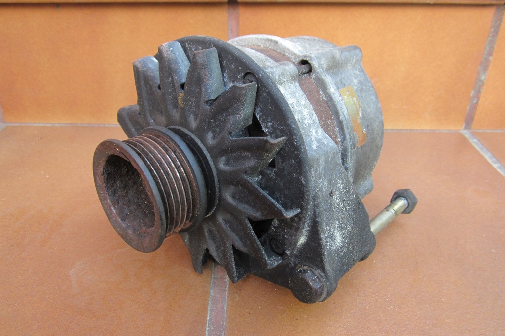 MERCEDES W124 1.8 2.0 2.3 ALTERNATOR BOSCH 70A 14V - 13810781185 ...