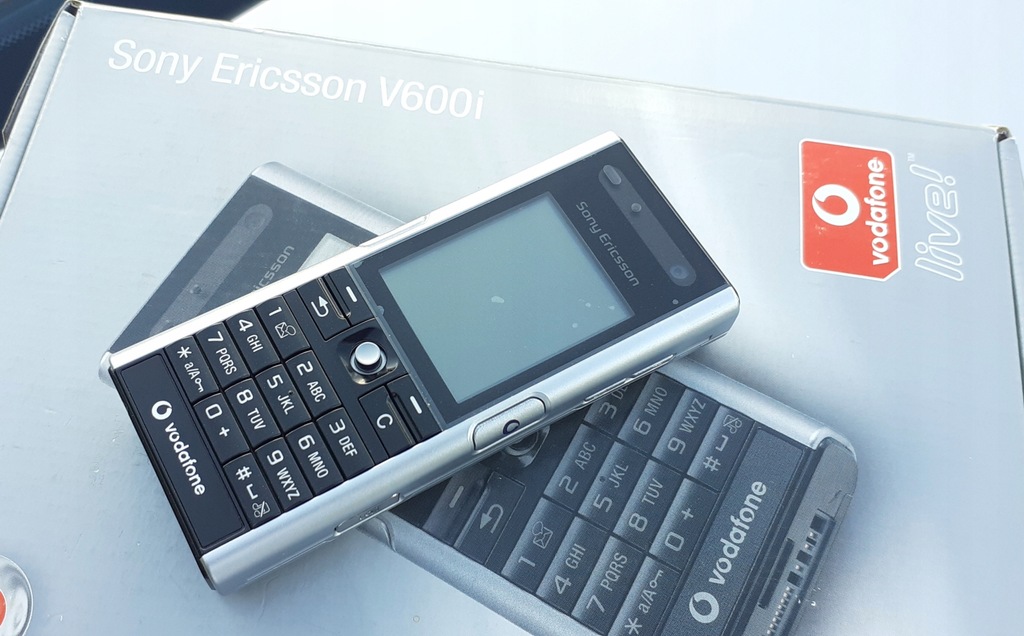 100% Fabrycznie Nowy Oryginał Sony Ericsson V600i - 12455944098 - oficjalne archiwum Allegro