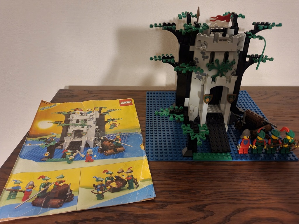 LEGO Castle 6077 Forestmen's River Fortress - 12544392508 - oficjalne ...