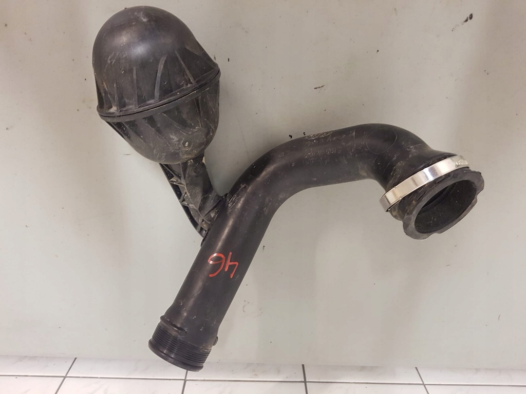 AUDI A4 8W B9 WĄŻ RURA POWIETRZA 8W0145673S - 12623739810 - oficjalne ...