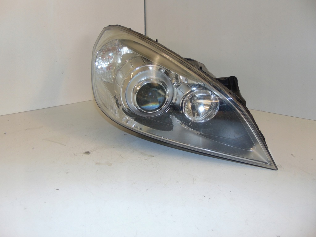 VOLVO V60 S60 XENON LAMPA PRAWA 31299991 - 10563823689 - oficjalne ...