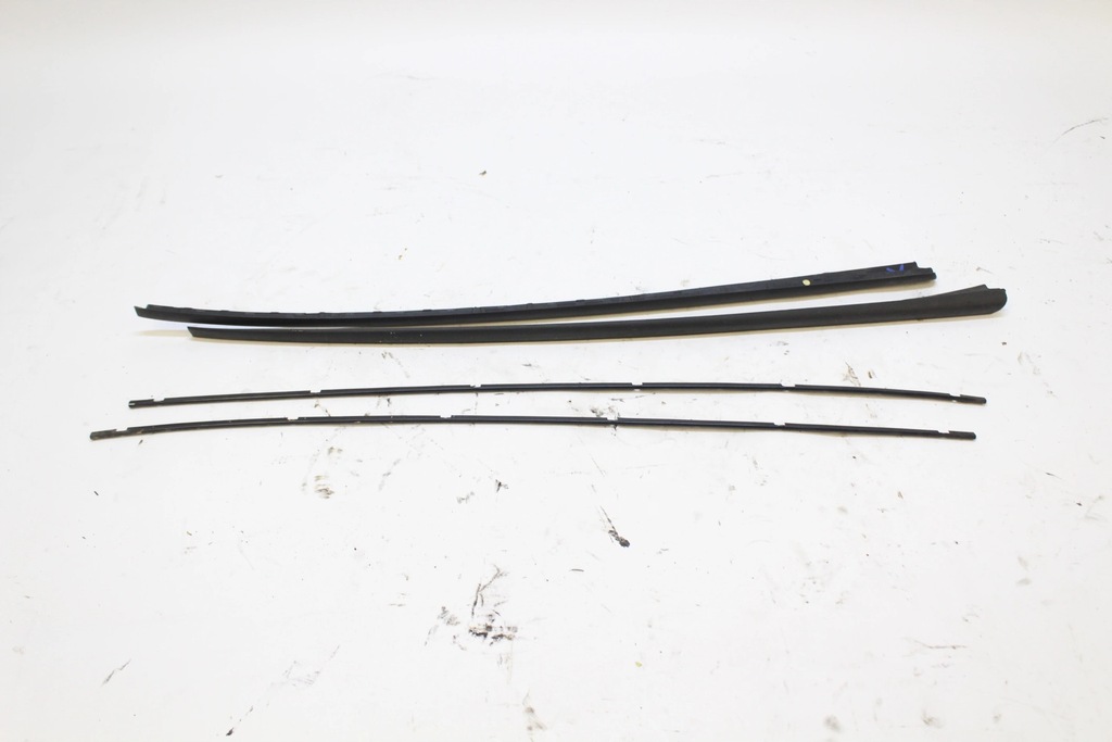 Skoda Karoq 57A listwa szyby przód 57A854328 - 13323658111 - oficjalne ...