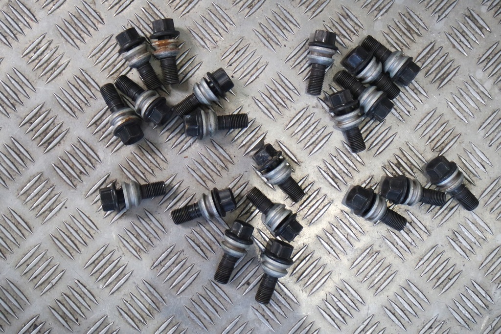 KOMPLET SRUB SRUBY DO KOL MERCEDES W190 GT AMG - 12677833366 ...