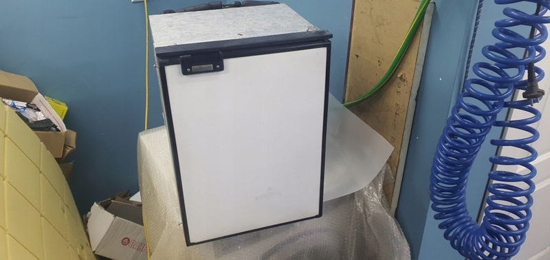 LODÓWKA SPRĘŻARKOWA ISOTHERM 12V - 24 V - 10867329959 - oficjalne ...