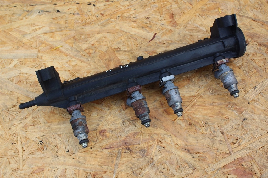 Listwa wtryskowa wtryski 1.6 8V BSE audi vw seat skoda 06A133317AS - 15448012885 - oficjalne ...