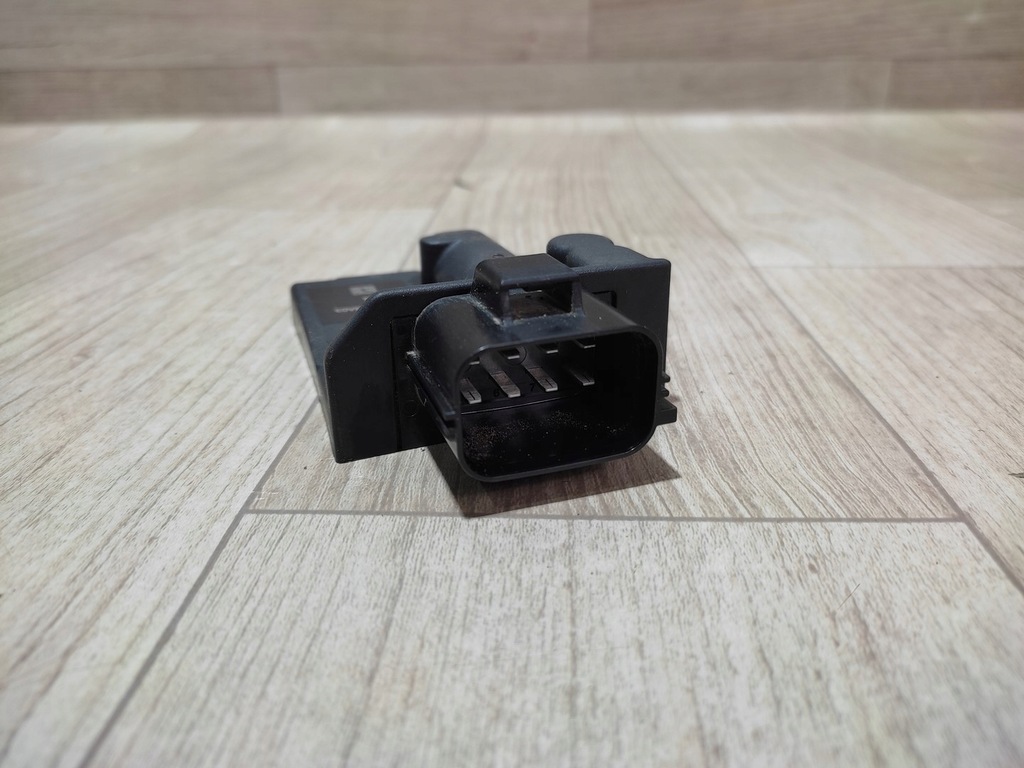 MODUŁ STEROWNIK POMPY PALIWA V90 S90 31478565 - 12176669569 - oficjalne ...