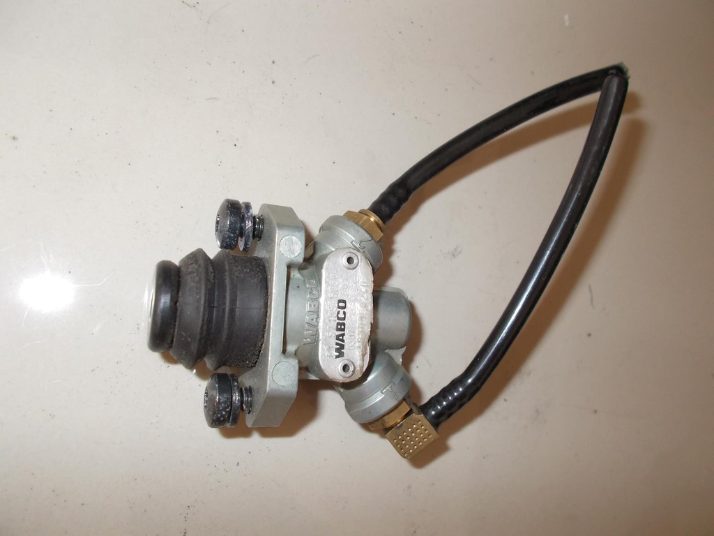 Zawór regulacji kierownicy WABCO MAN 81521856060 - 7185053853 ...