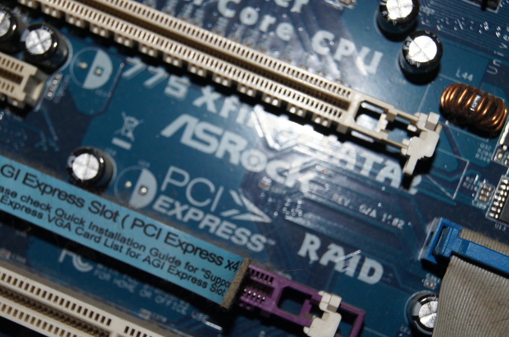 Płyta główna 775 Xfire-eSata 2 AsRock Presler CPU - 7160373519 ...