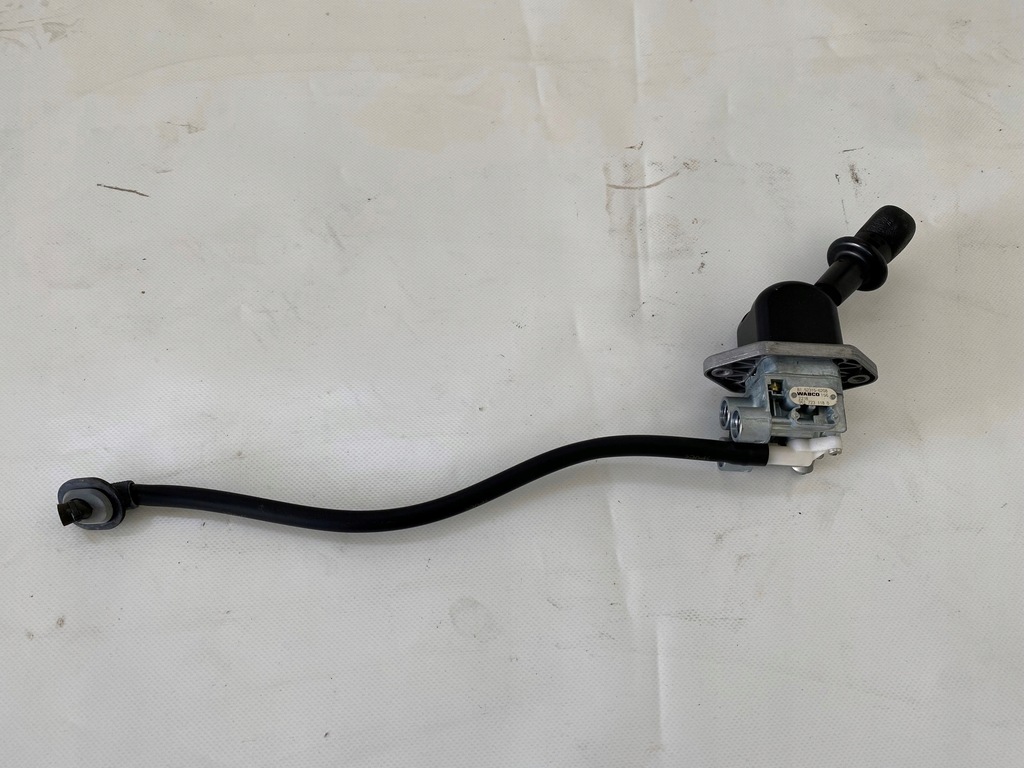 ZAWÓR HAMULCA RECZNEGO MAN TGX TGS 81523156208 - 12515336515 ...