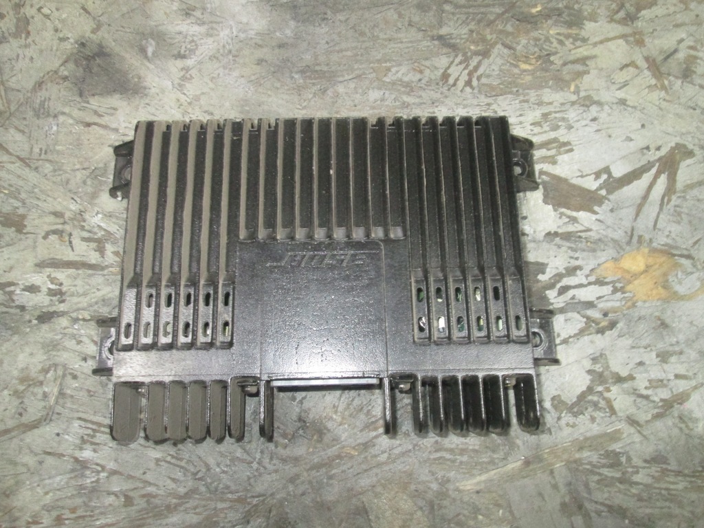 WZMACNIACZ BOSE AUDI A3 8L LIFT 8L0035223 - 13019583534 - oficjalne archiwum Allegro