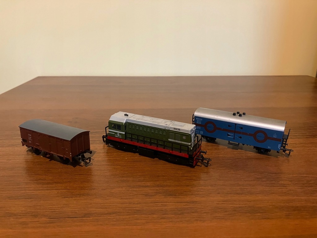 BTTB Lokomotywa CZM32 + wagony - 14978648349 - oficjalne archiwum Allegro