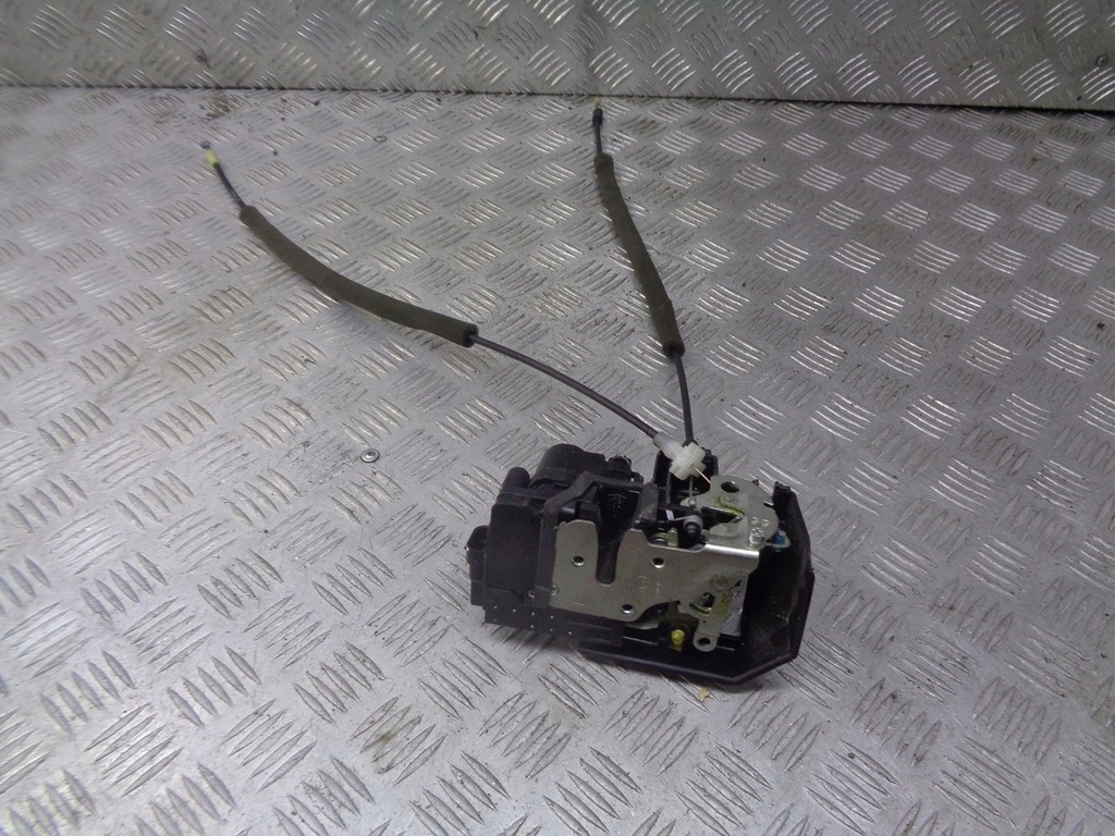 ZAMEK DRZWI LEWY PRZÓD CHEVROLET EPICA - 11977108311 - oficjalne archiwum Allegro