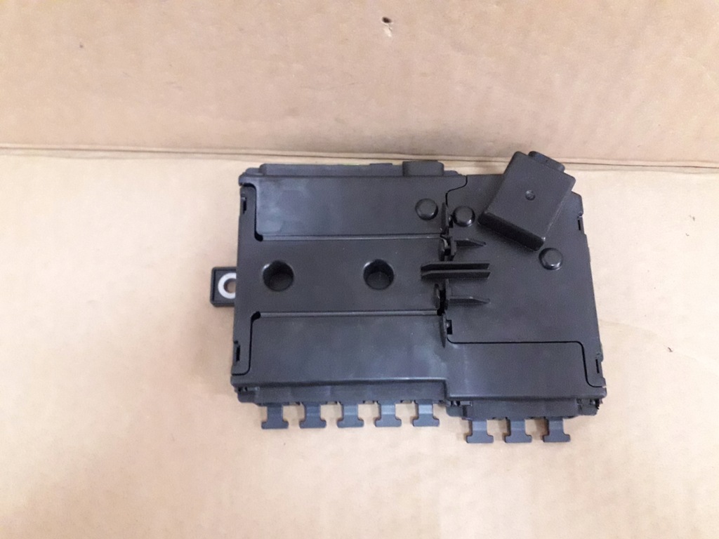 MERCEDES W205 SKRZYNKA BEZPIECZNIKÓW A2055402850 - 7811990440 ...