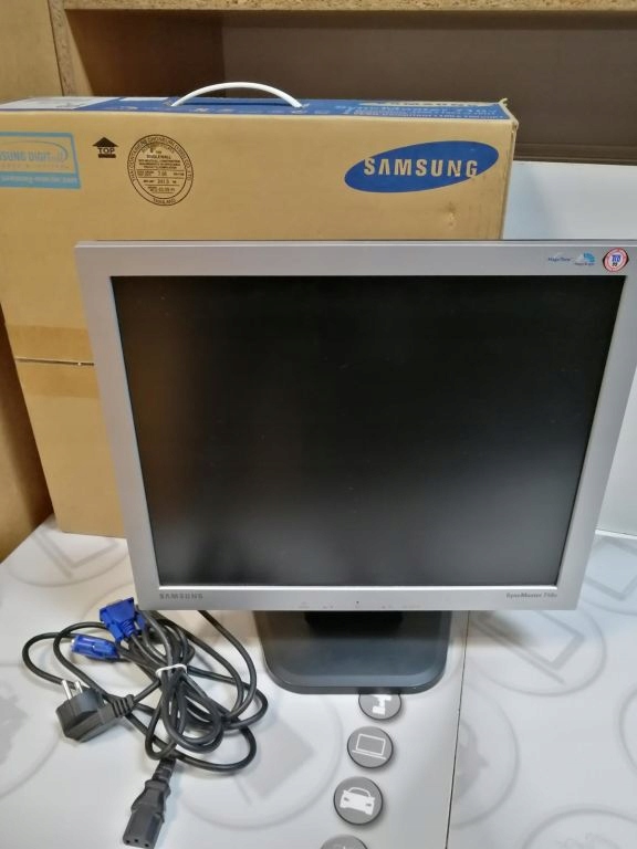 MONITOR SAMSUNG SYNCMASTER 710V A - 9164725729 - oficjalne archiwum Allegro