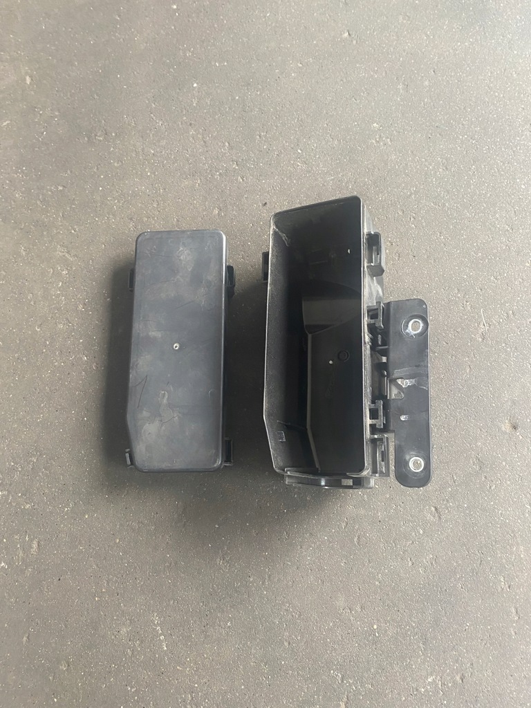 PORSCHE PANAMERA 971 SKRZYNKA BEZPIECZNIKÓW - 13582900203 - oficjalne ...