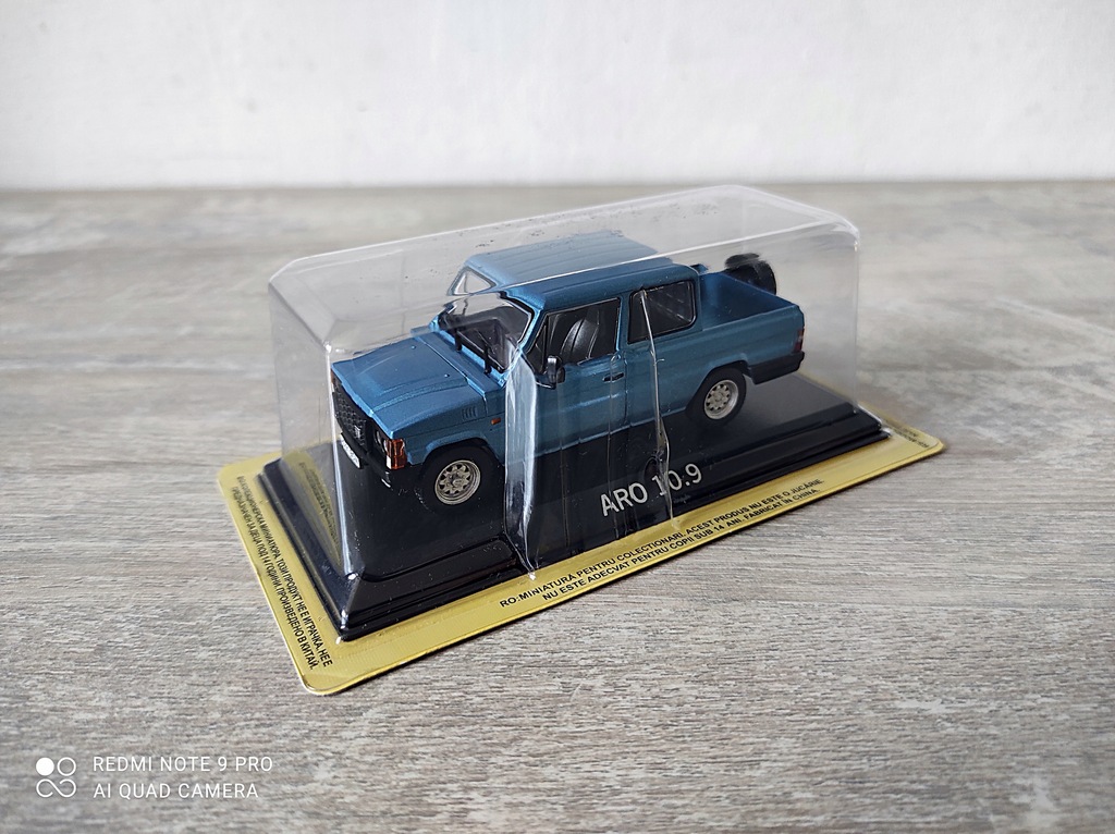 ARO 10.9 Kultowe Auta PRL DeAGOSTINI 1:43 KAP PRLu - 12669612352 ...