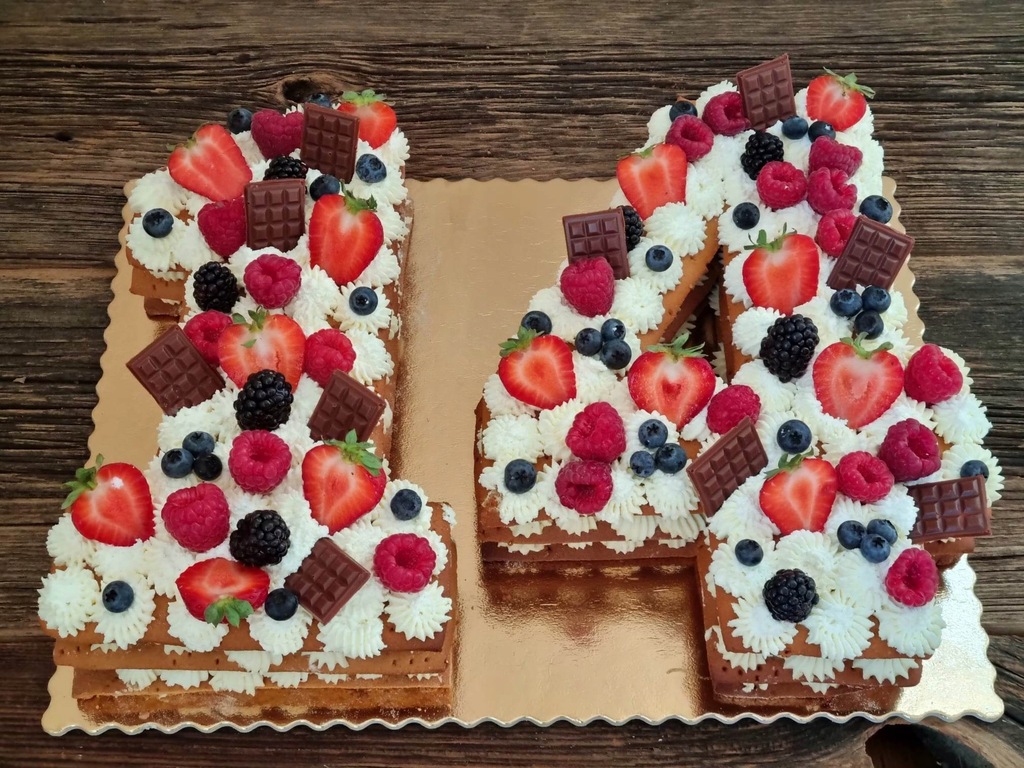 Tort w stylu number cake - 13152024767 - oficjalne archiwum Allegro