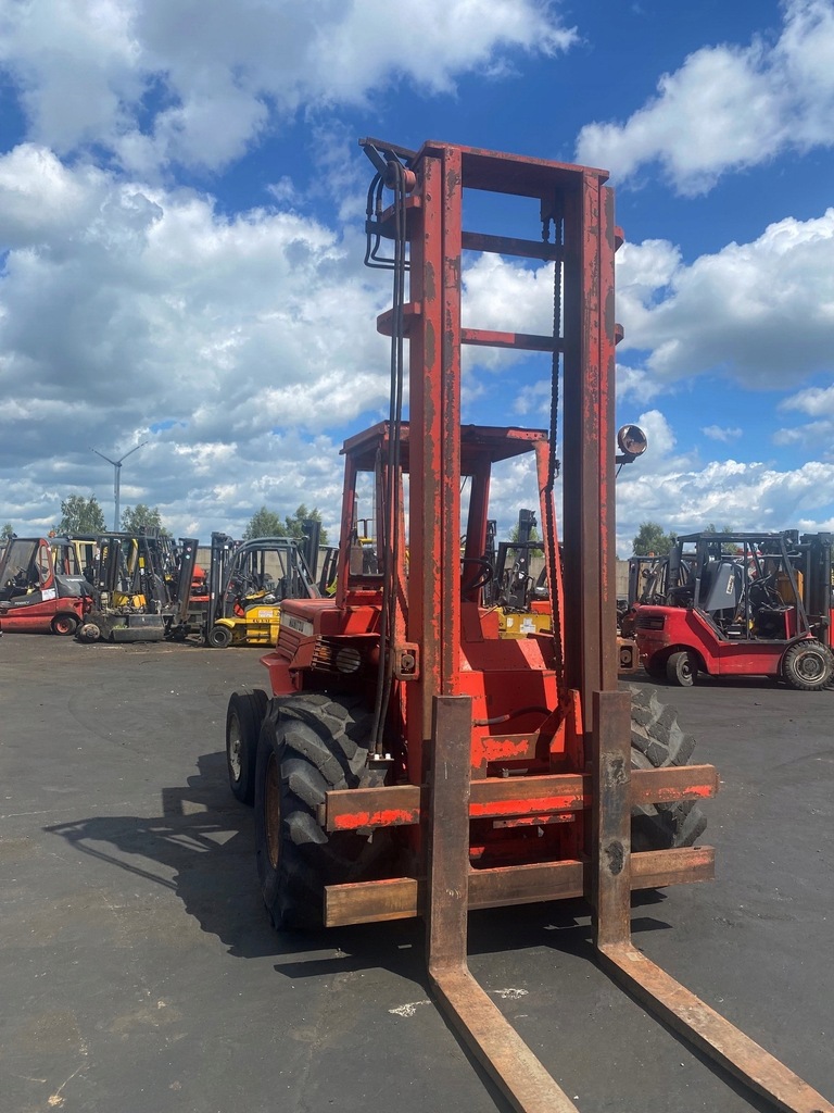 wózek widłowy terenowy diesel MANITOU MC40 4000kg - 11638148145 ...
