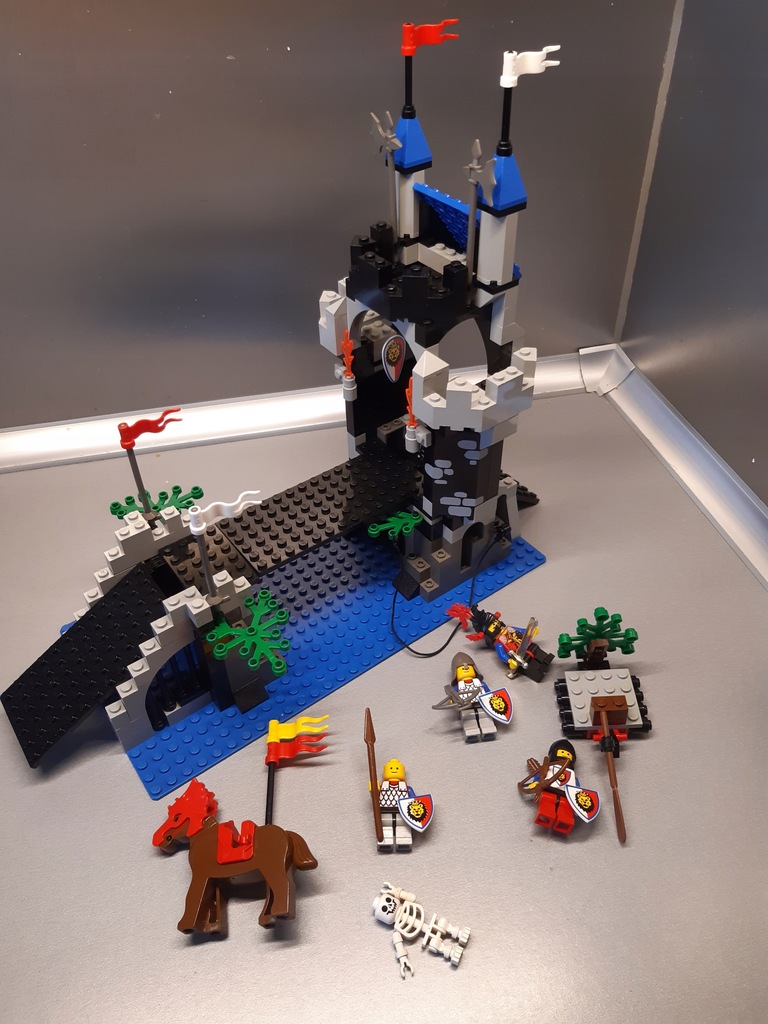 Lego Castle 6078 Royal Drawbridge Royal Knights - 12742919477 ...