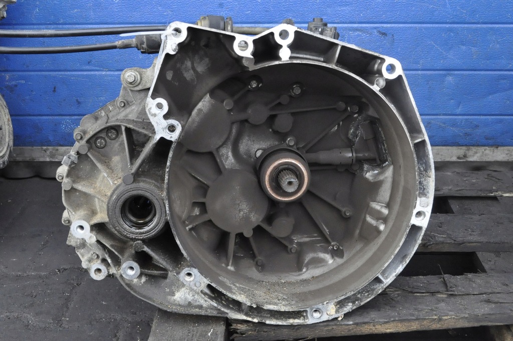 FOCUS MK3 C-MAX II 1.6 TDCI SKRZYNIA AV6R-7002-KH - 13528873728 - oficjalne archiwum Allegro