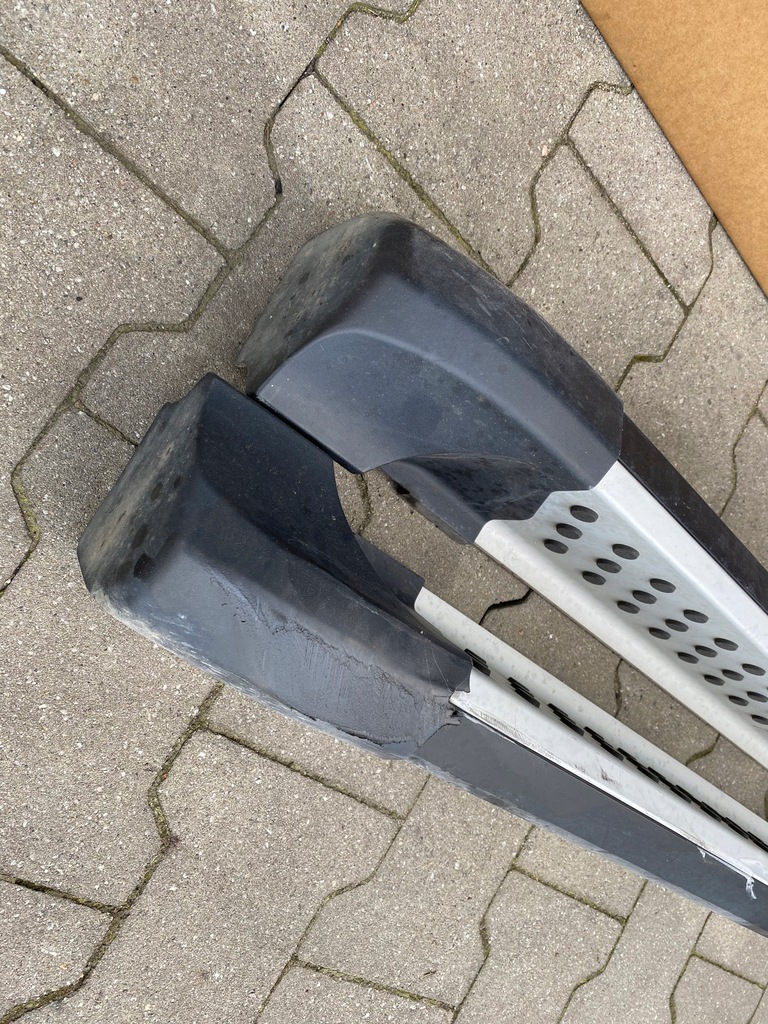 Dacia Duster II progi - 8201700147 - 9811059291 - oficjalne archiwum ...