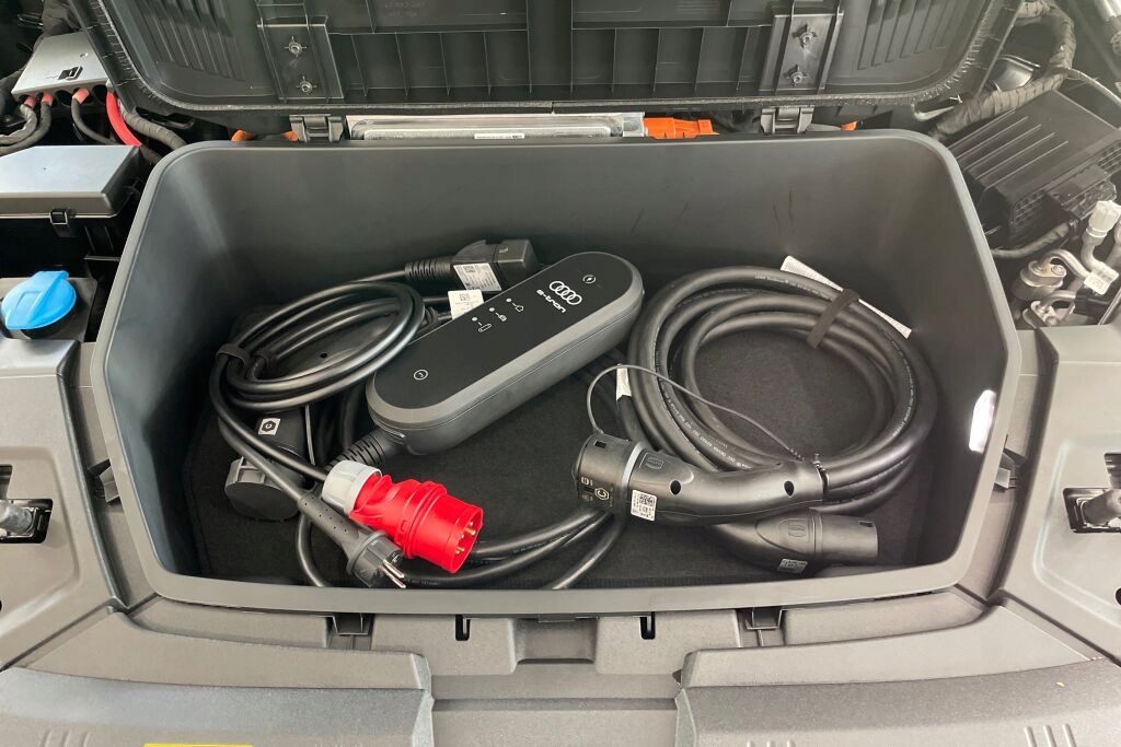 Original Audi EV Charging Set komplet Home + City - 13427360683 ...