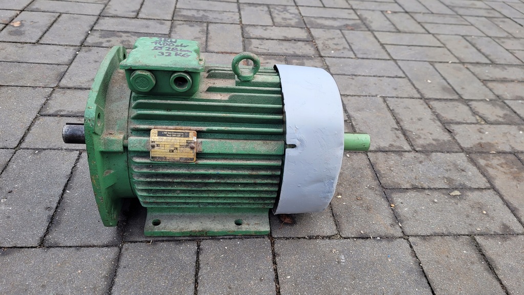 Silnik elektryczny VEM 3KW 1400 obrotów - 11513532913 - oficjalne archiwum Allegro