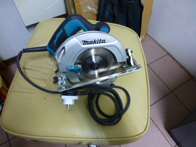 Piła tarczowa Makita HS7601 1200 W 30 mm - 12560679156 - oficjalne ...