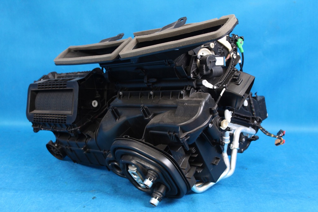 VW PASSAT B8 KOMBAJN NAGRZEWNICA KPL EUROPA 16R - 12649125489 ...