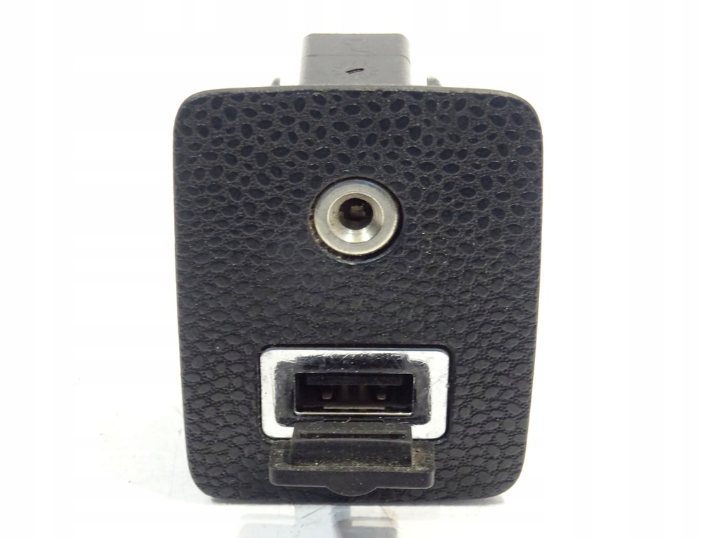 GNIAZDO USB AUX FORD FIESTA MK7 2008- 7M5T-19A164 - 13419630217 ...