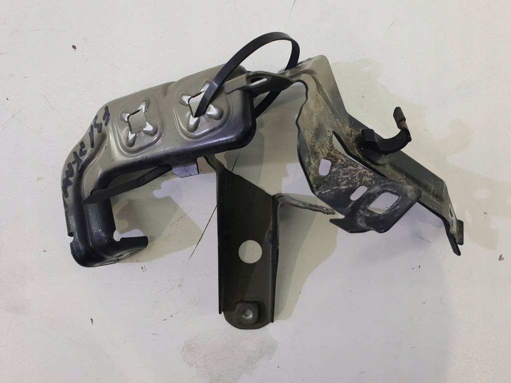 BMW F30 F31 MOCOWANIA BŁOTNIKA PRAWE - 13311567393 - oficjalne archiwum ...