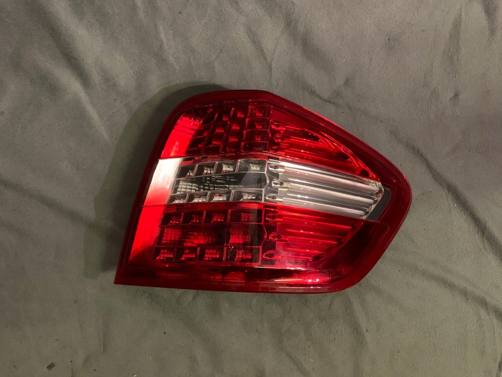 MERCEDES W164 ML LIFT LAMPA LED PRAWA TYŁ TYLNA - 12721458538 ...