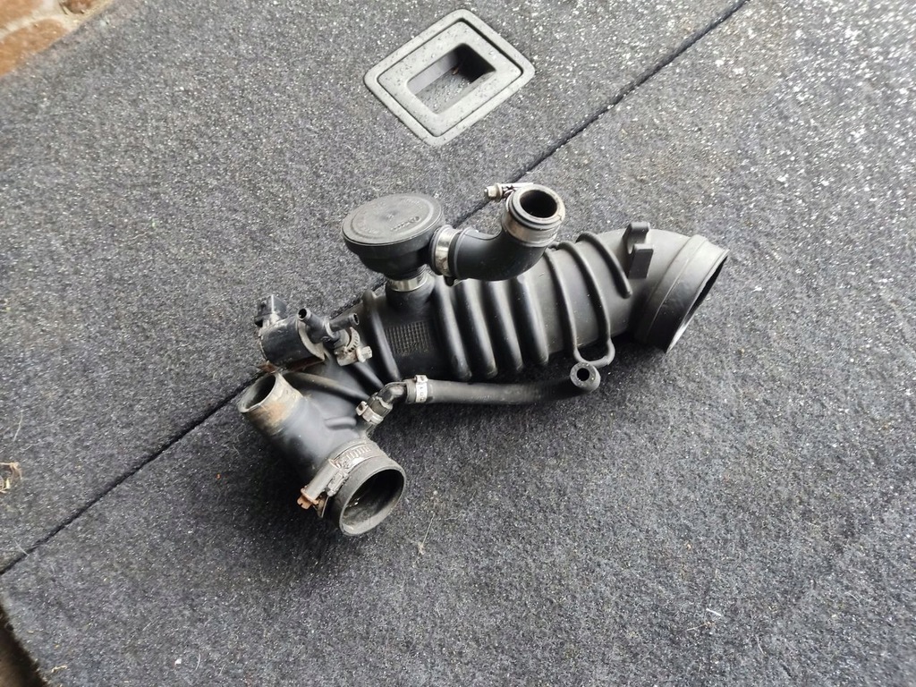 Wąż Rura Turbo Audi A4 B6 1.8T 06B133356N - 15146557101 - oficjalne ...