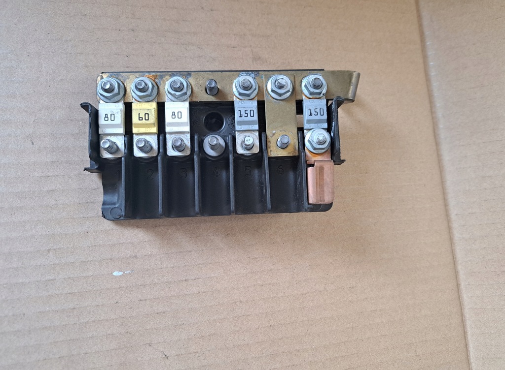 MERCEDES SPRINTER 906 SKRZYNKA BEZPIECZNIKÓW - 13240779000 - oficjalne archiwum Allegro